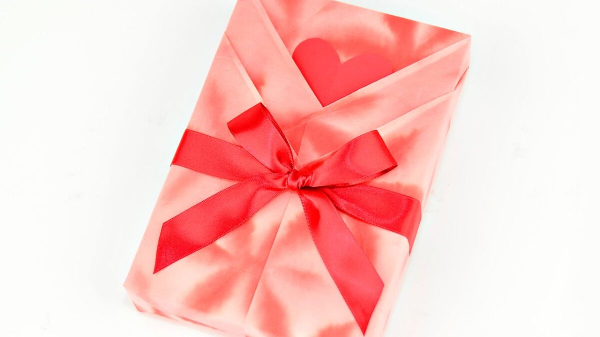10 idee e foto per creare un pacchetto regalo
