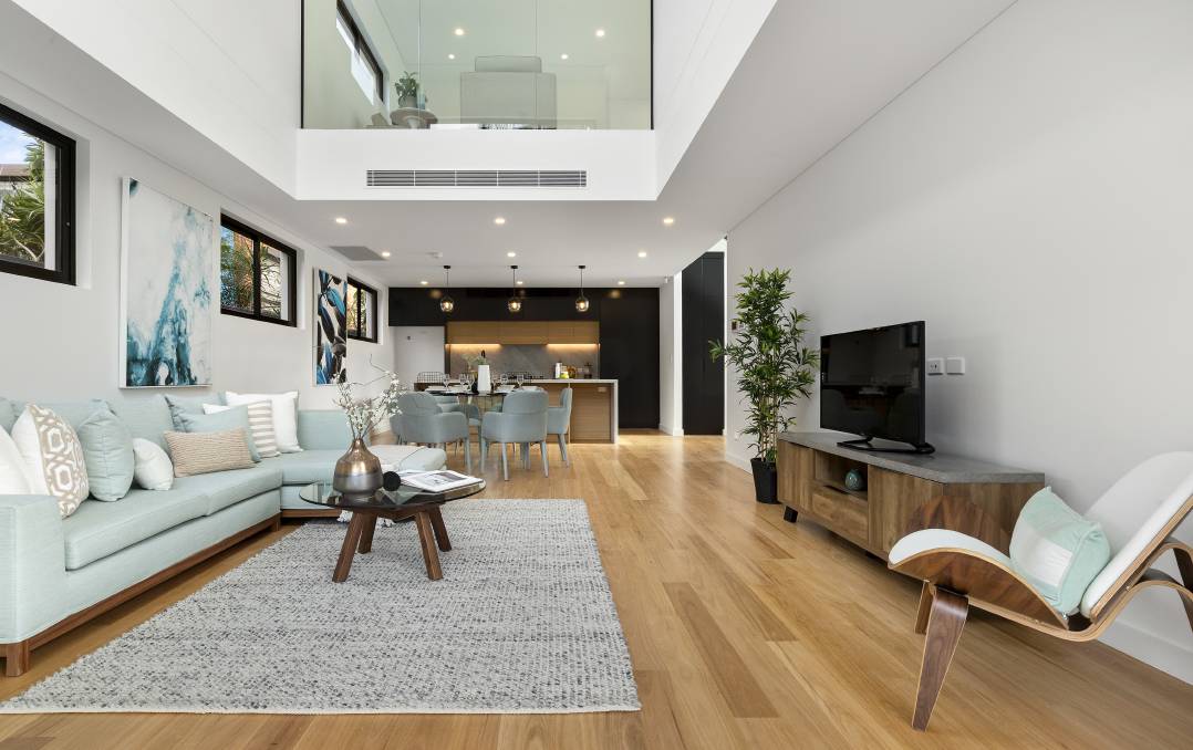 Open space in stile moderno: 10 idee e foto