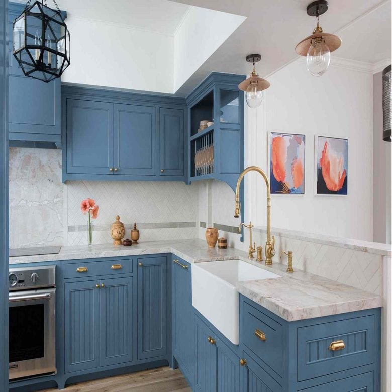 Cucina pareti color cobalto: 10 idee e foto