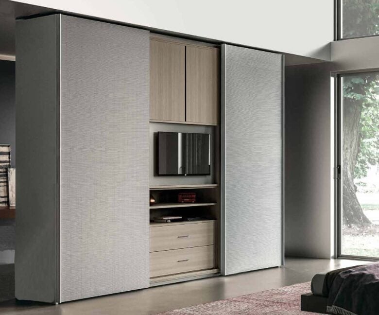 Vuoi un armadio con tv incorporata? Eccoti accontentato con i 5 modelli ...